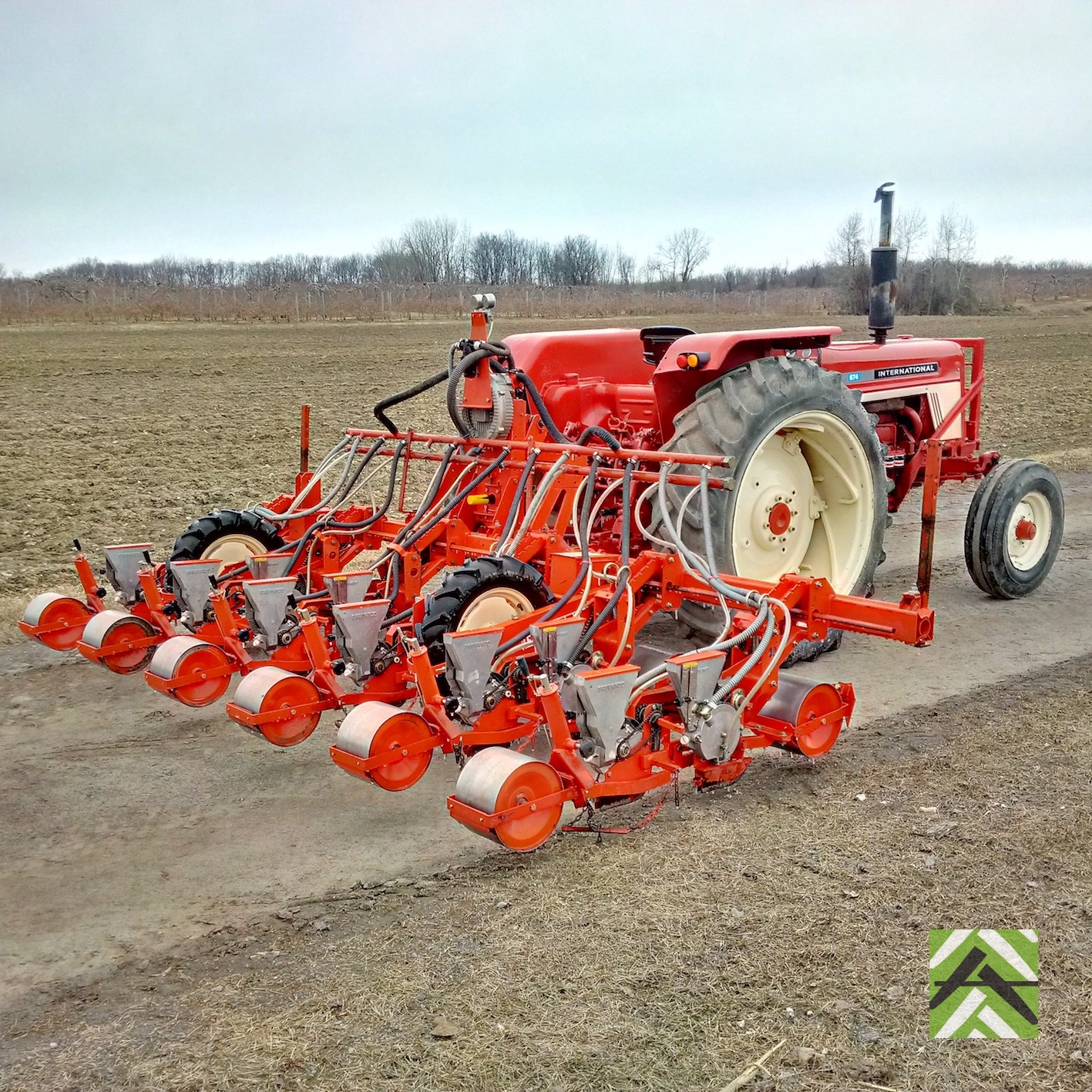 JMC-Kuka fully automated carrot bagging robot - AGRICOR